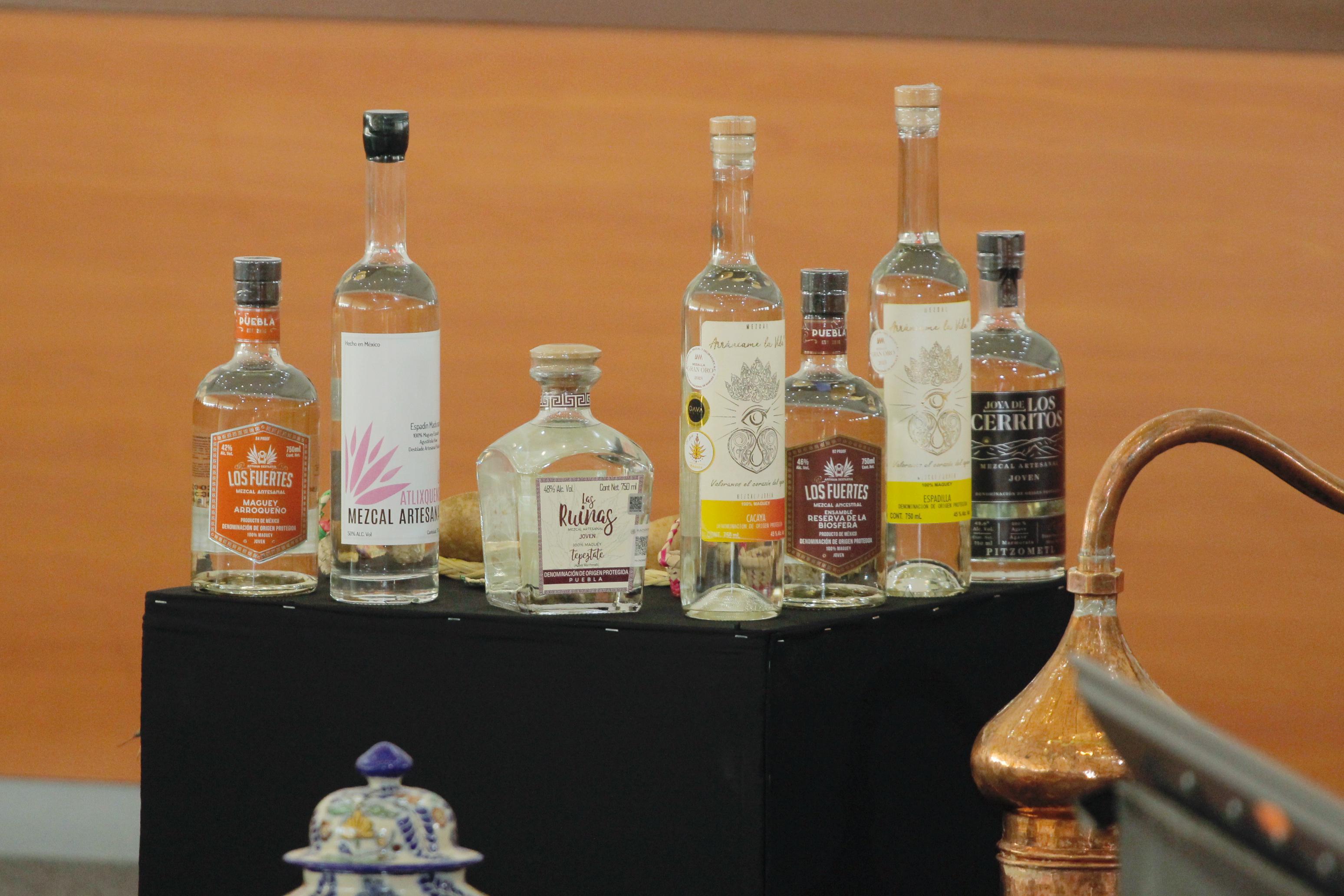 Mezcales de Puebla suman 12 medallas en México Selection by CMB